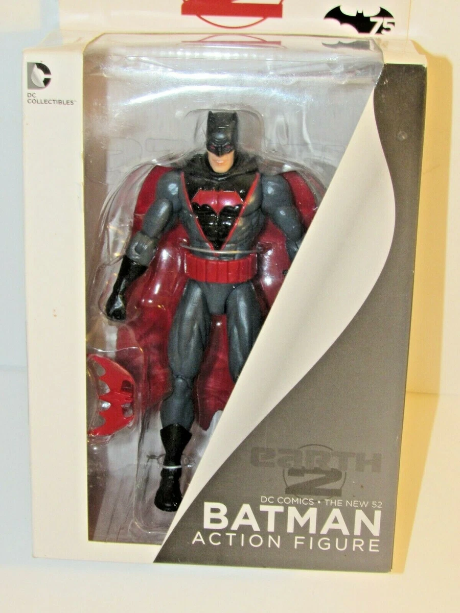 Earth 2 Batman Figure