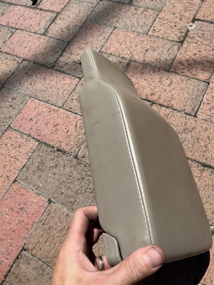 2000-2005 Buick Lesabre 13.5 In Center Console Lid Armrest Arm Rest Tan ...