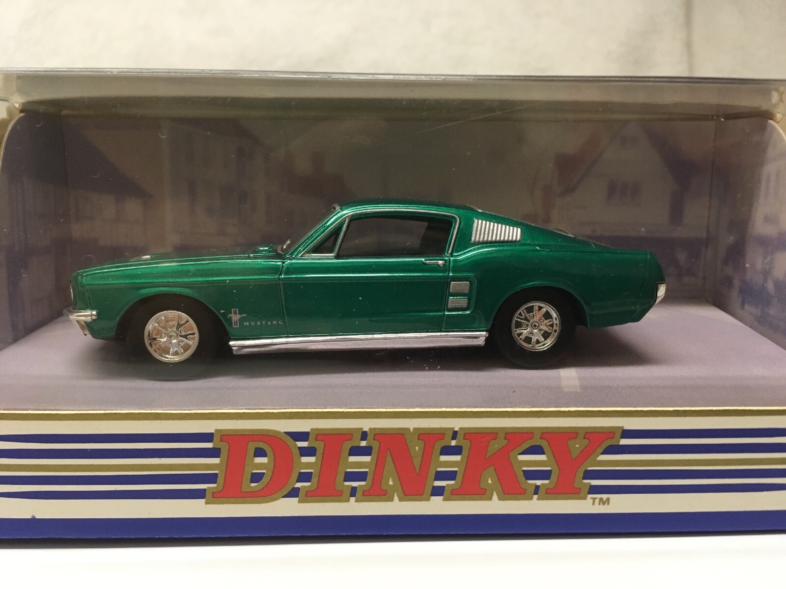 Dinky DY-16 1967 Ford Mustang Fast Back Green 1:43 Matchbox 1994 Made ...