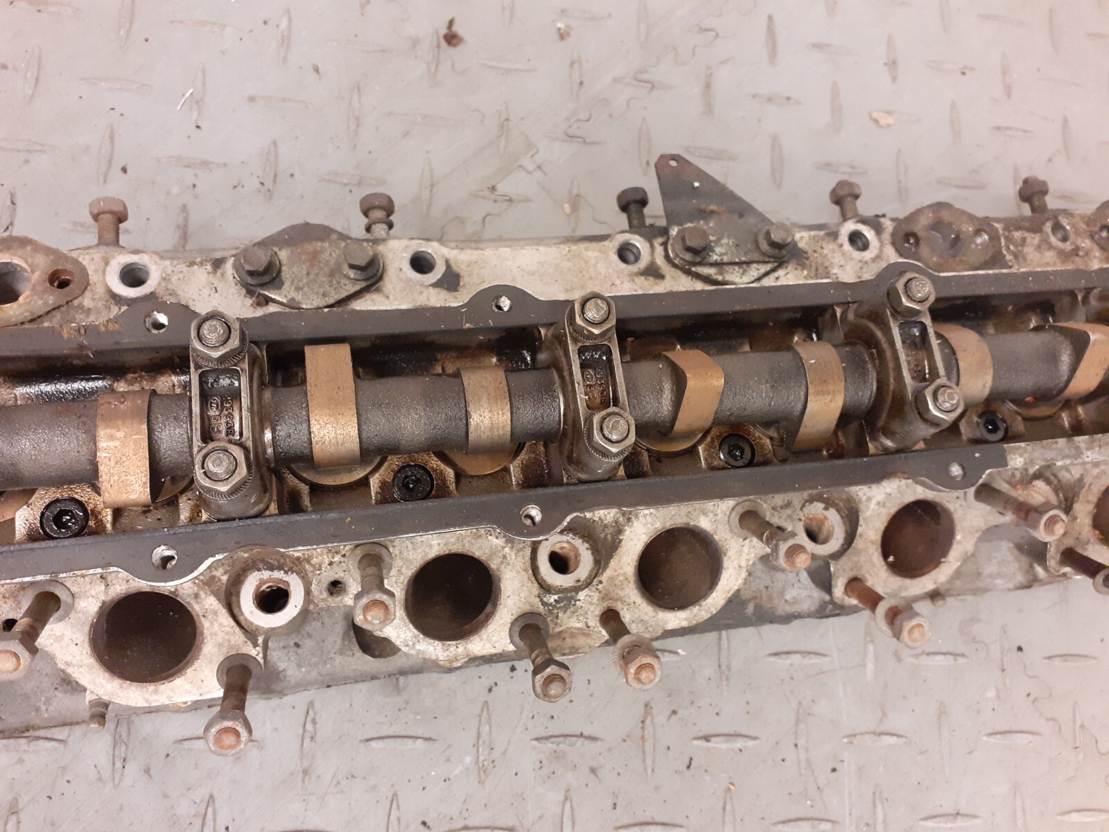 Jaguar XJS 1985 Petrol 5.3 V12 Engine head EAC4908 PUM32627 for sale ...