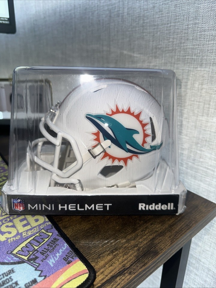 DEVON ACHANE AUTOGRAPHED MIAMI DOLPHINS SPEED MINI HELMET Beckett Coa ...