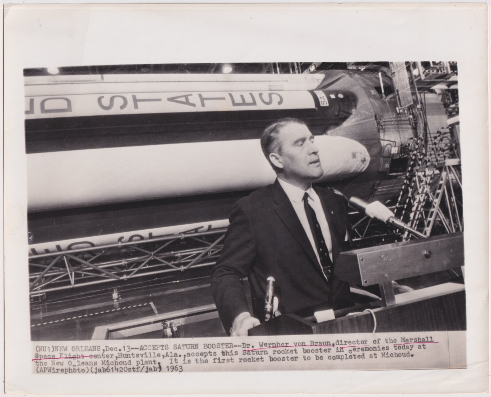 DR. WERNHER VON BRAUN Rocket Scientist NASA SATURN BOOSTER * VINTAGE ...