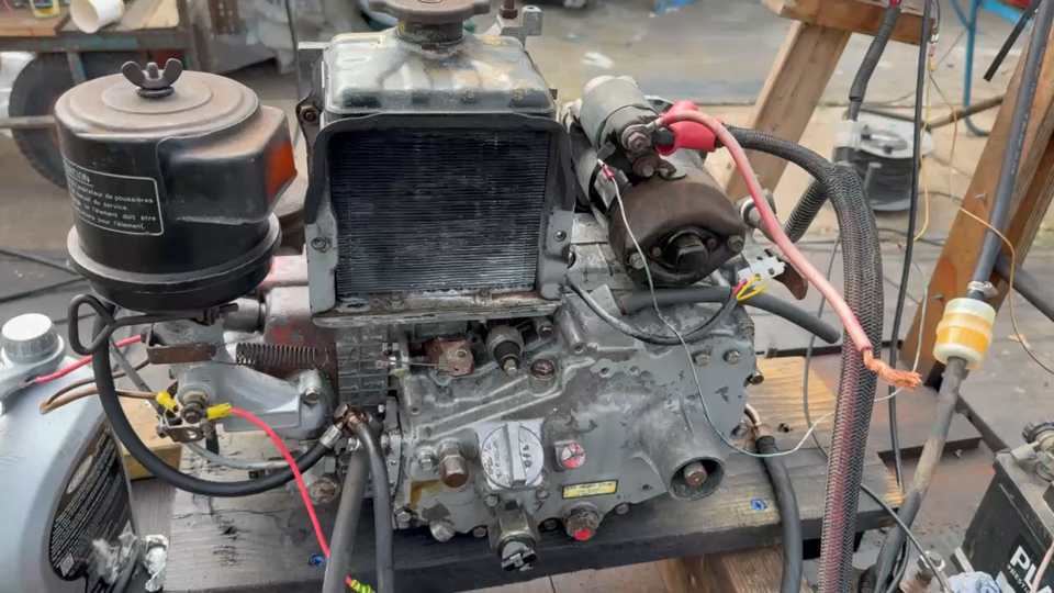 Kubota Engine EA300 Liquid cooled Kubota Single Cylinder Compact Engine ...