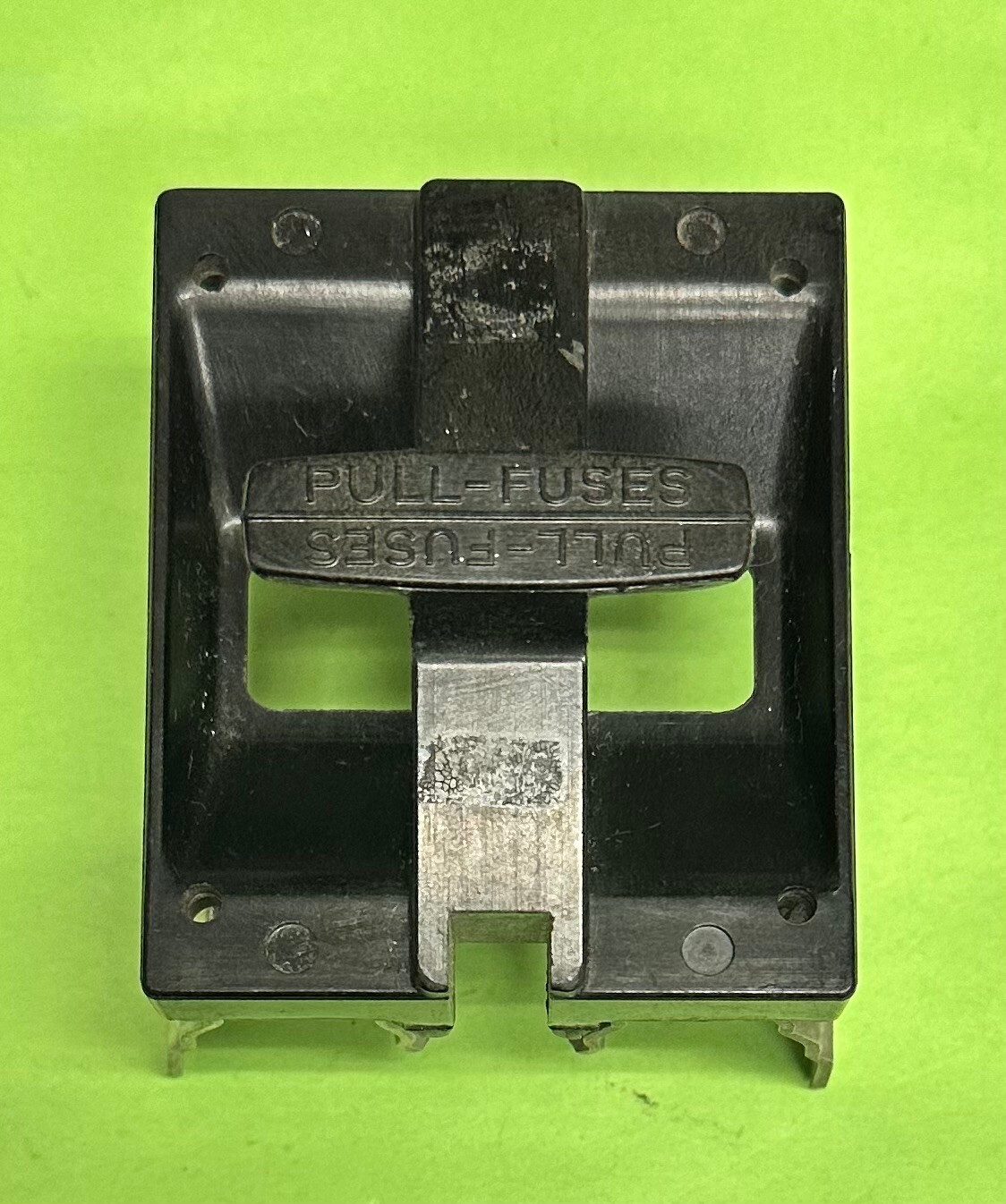 SQUARE D SQD M-224075 FUSE HOLDER PULL OUT 2-1/2" WIDE 3" LONG 1-13/16 ...