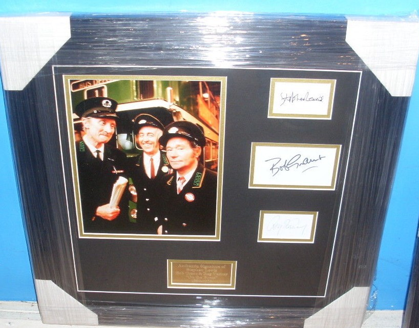 REG VARNEY BOB GRANT STEPHEN LEWIS ON THE BUSES SIGNED MONTAGE AFTAL ...