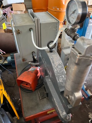 Riveters - Pneumatic Squeezer