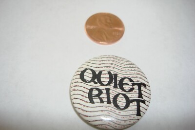 QUIET RIOT Pin back button Vintage ROCK & ROLL | eBay