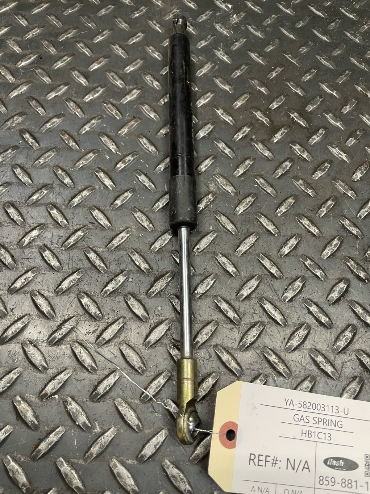 582003113 Gas Spring Yale NashLift Ref: N/A HB1C13 | eBay