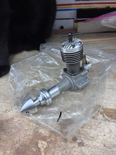 1. ED Hunter Diesel R/c Model Airplane Engine Looks Unused | eBay