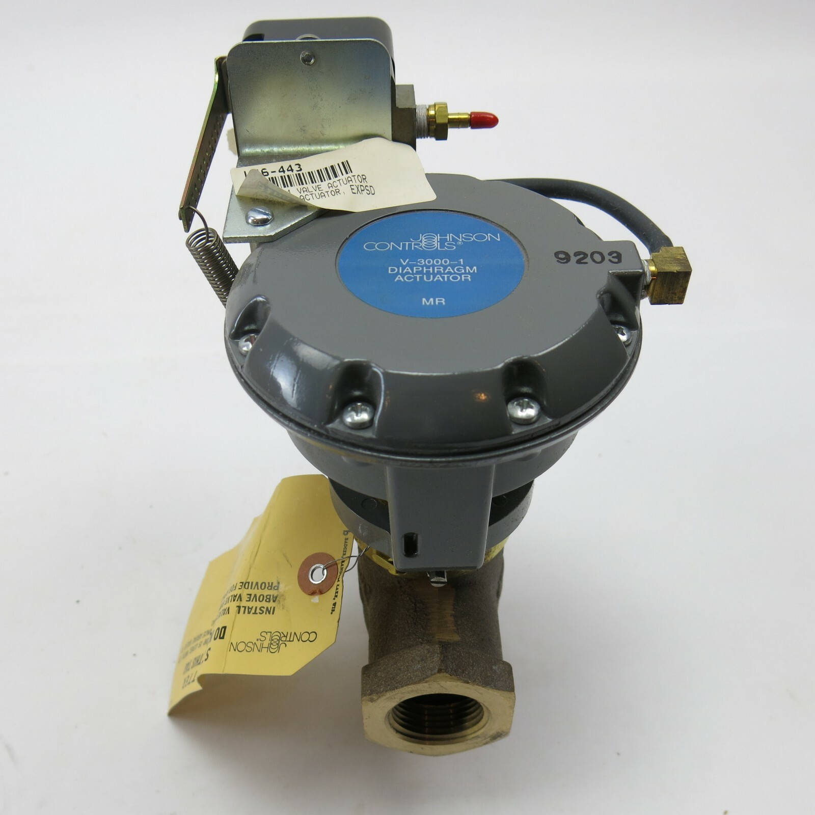 JOHNSON CONTROL ACTUATOR VALVE AND POSITIONER V-3000-1/V-3754-1026 | eBay