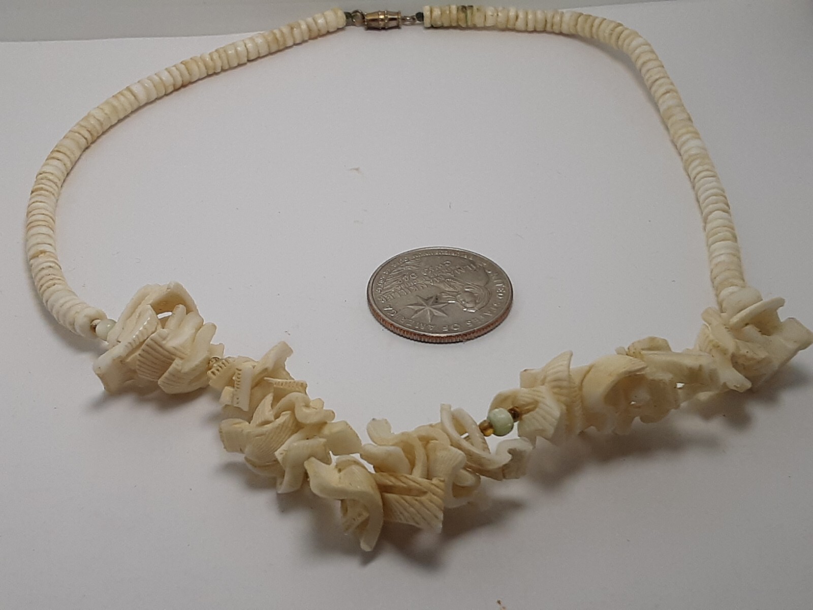 Vintage Hawaiian 70s Puka Shell Cluster Flowers Penda… - Gem