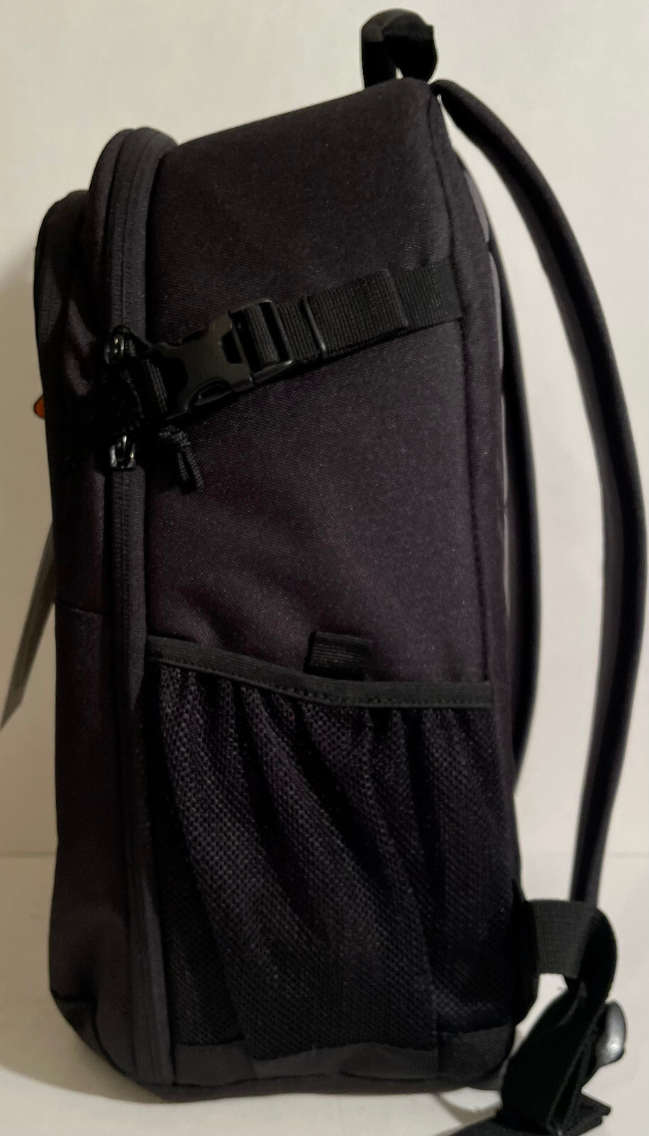 LowePro Tahoe BP150 Lightweight Compact Camera Backpack for Cameras ...