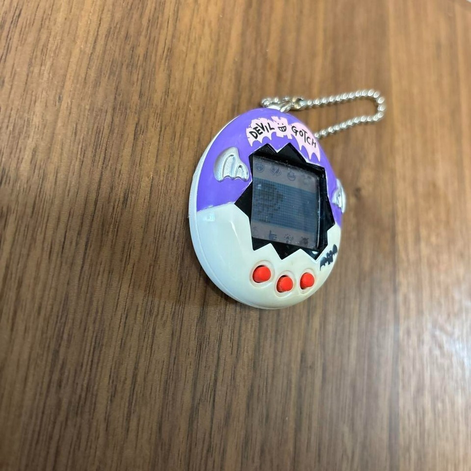 Bandai Deviltchi Devilgotchi Devil Tamagotchi Purple & White Virtual ...