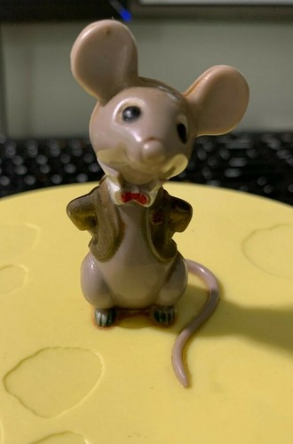 Vintage Yellow Cheese Dome with Mouse Handle - Plastic | eBay