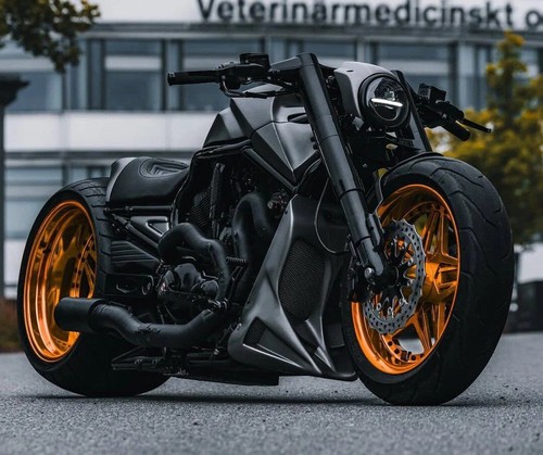 Harley-Davidson V-Rod with this CUSTOM GNARLY 2-Black Exhaust ! | eBay