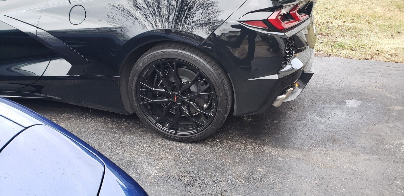 2020-2024 Corvette C8 Stingray Z51 Gloss Black 7 Spline Lug Nuts | eBay