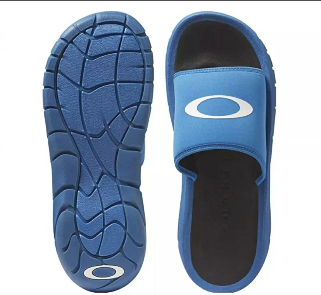 Oakley Sliders