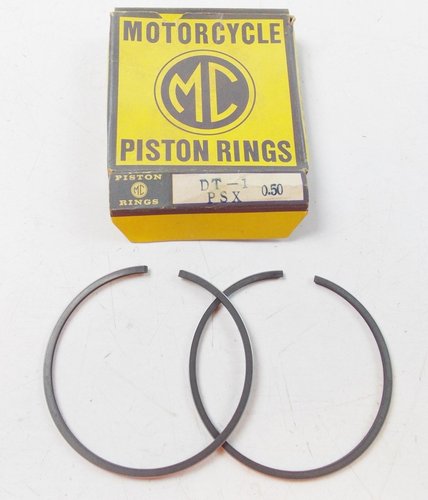 NOS YAMAHA 1968-71 MC PISTON RING SET (2 RINGS) 2ND O/S 0.50 DT-1 214 ...