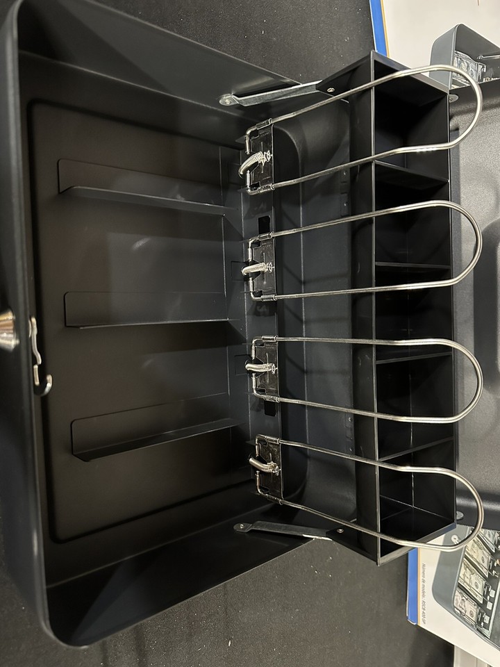 Royal Sovereign Full-Capacity Cash Box/ Model #: RSCB-400 **USA FREE ...