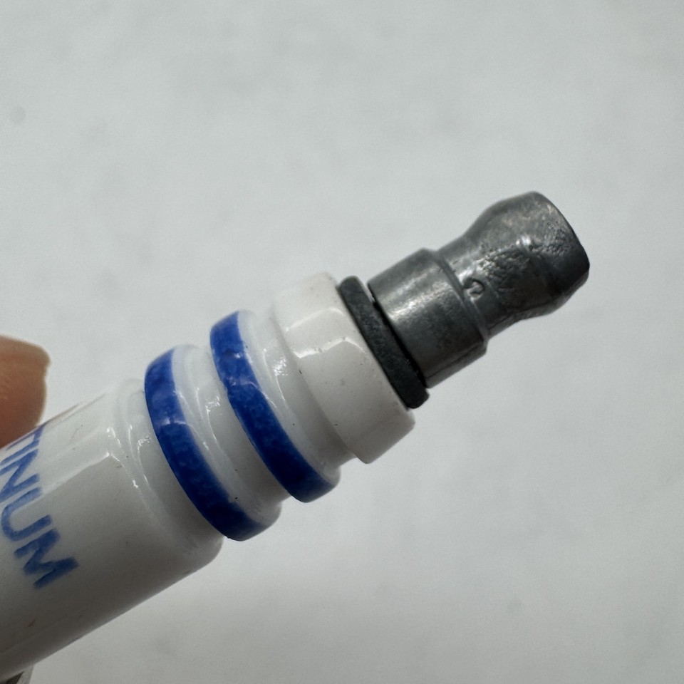 6x Bosch Platinum Spark Plugs 4417 For BMW E39 E46 E83 E36 E53 ...