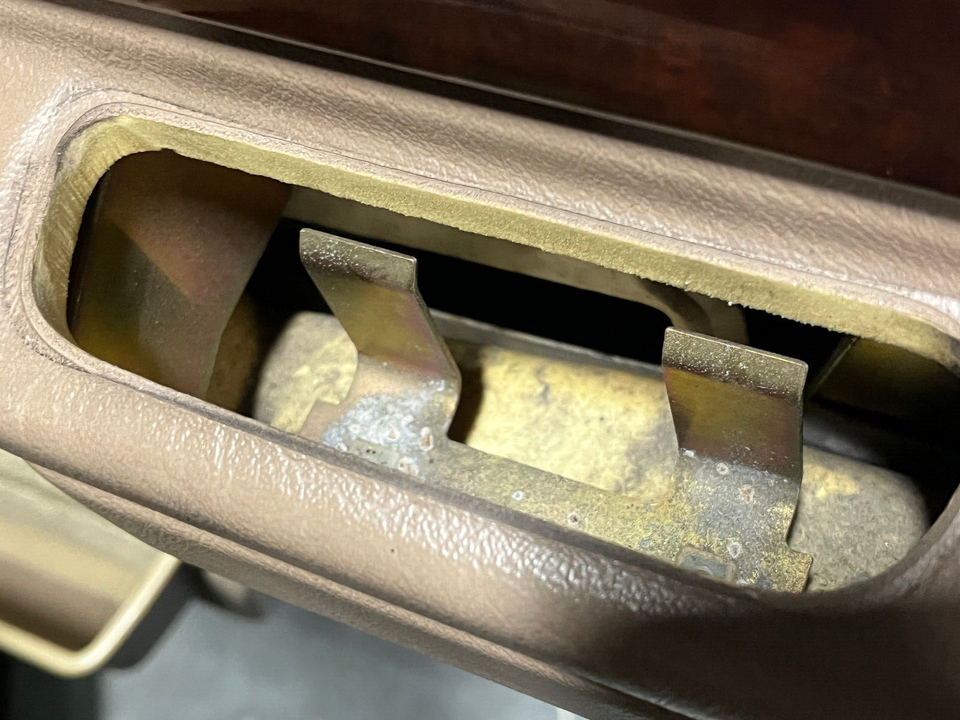 LAND ROVER RANGE ROVER CLASSIC 1987-1995 INTERIOR DOOR PULL INSERT ...