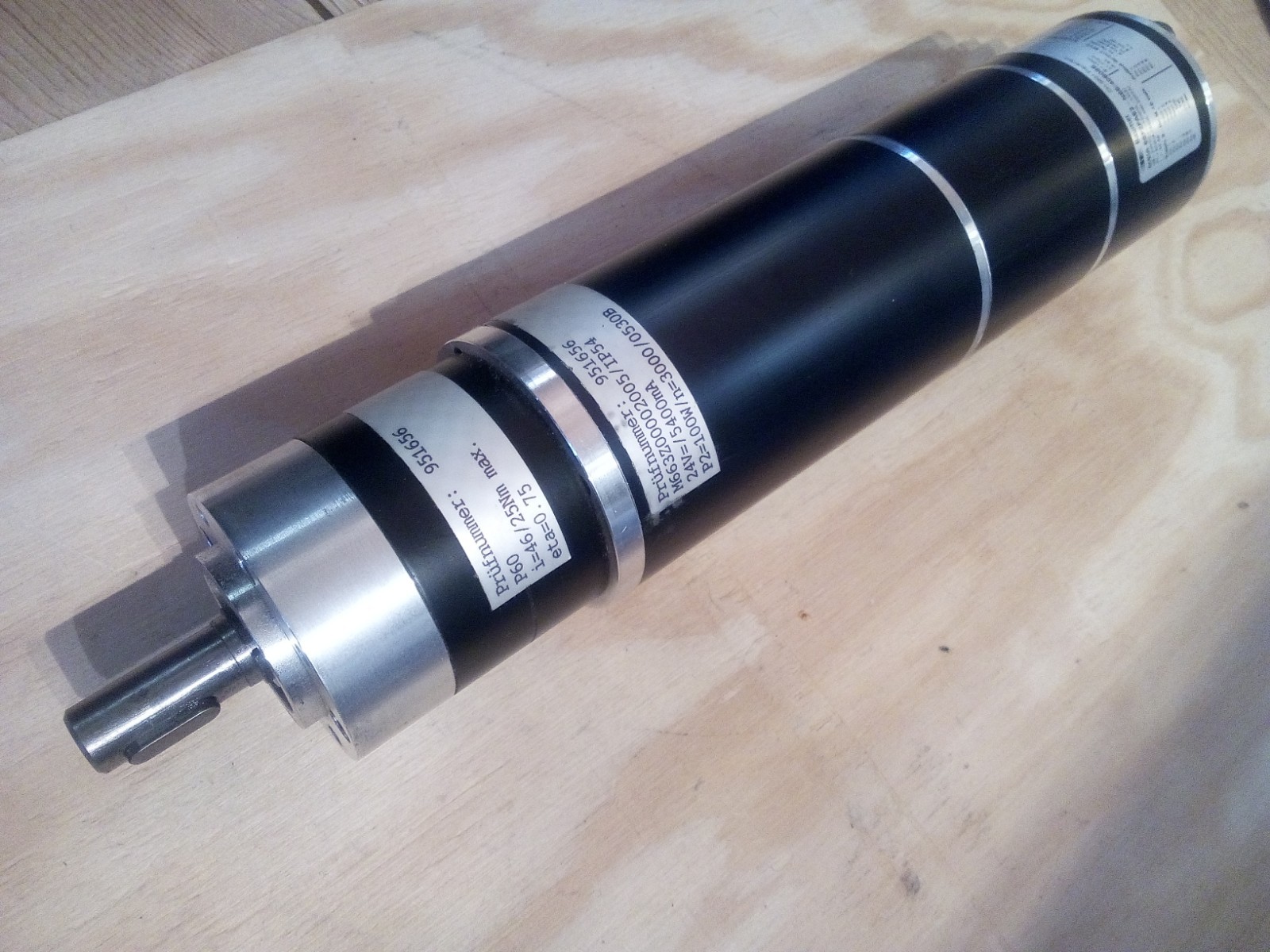 BAUMER SERVO MOTOR 24VDC 12Nm 77rpm profibus breake MSIA 68P2PA62-N66 ...