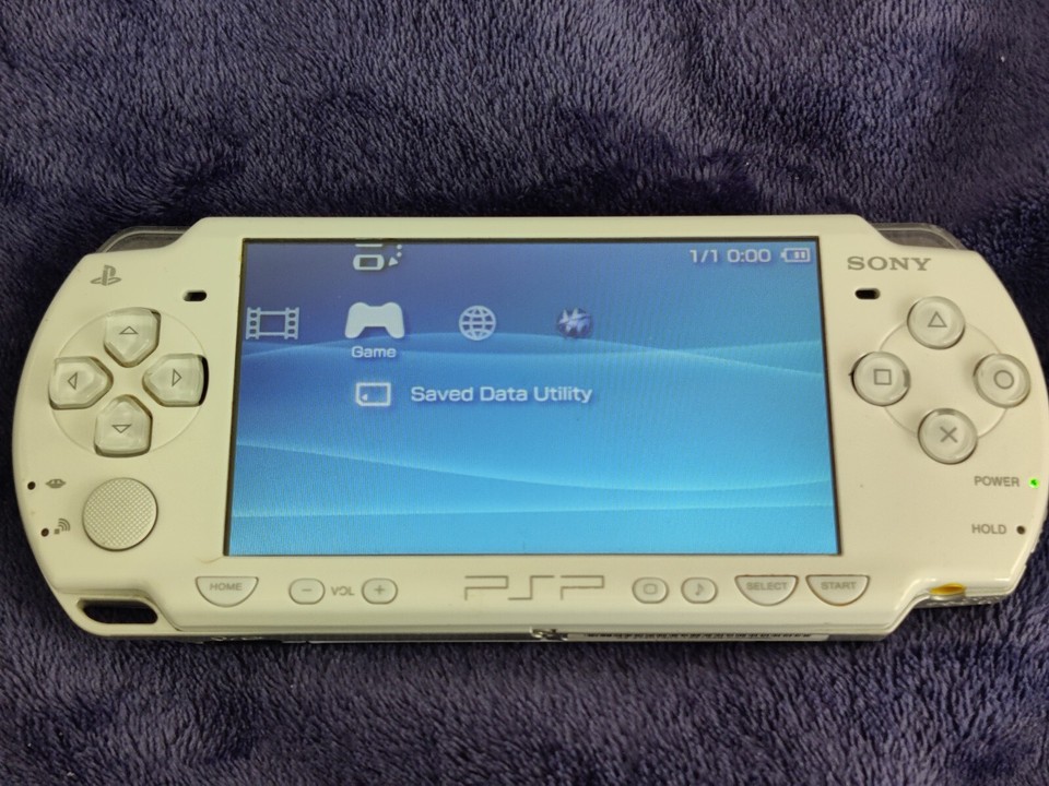 Original Sony PSP 2000 Console System Excellent Condition w Charger ...