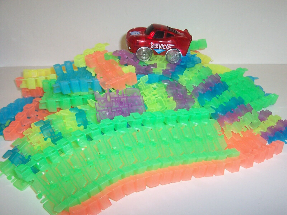 Big lot of Magic Tracks Glow In The Dark Track Racing Rainbow Flexible ...