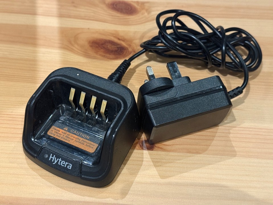 Hytera PD405 Digital Two Way Radio with Clip, UHF Aerial, Charging base ...