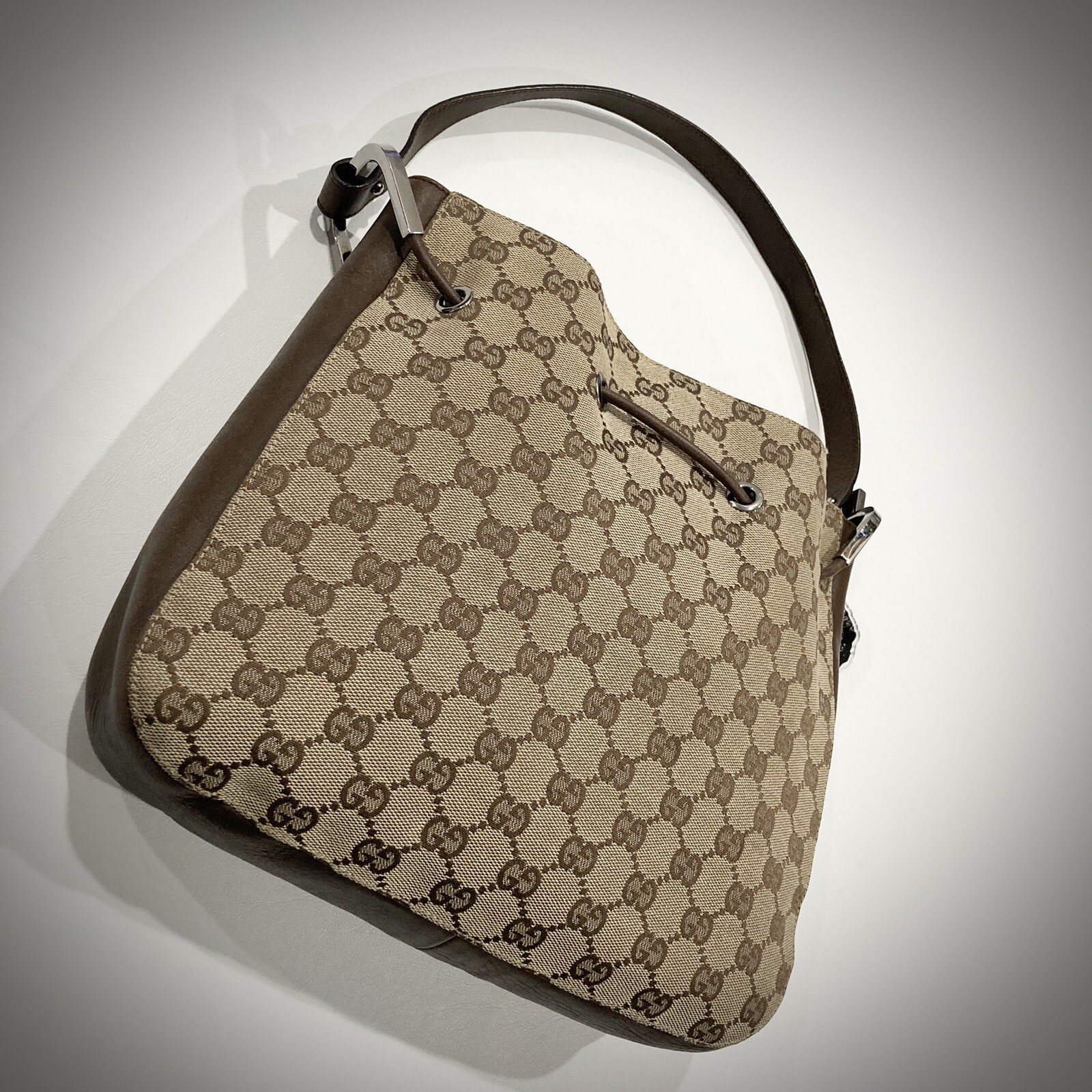 Vintage Authentic Gucci (Made In Italy) Classic Handb… - Gem