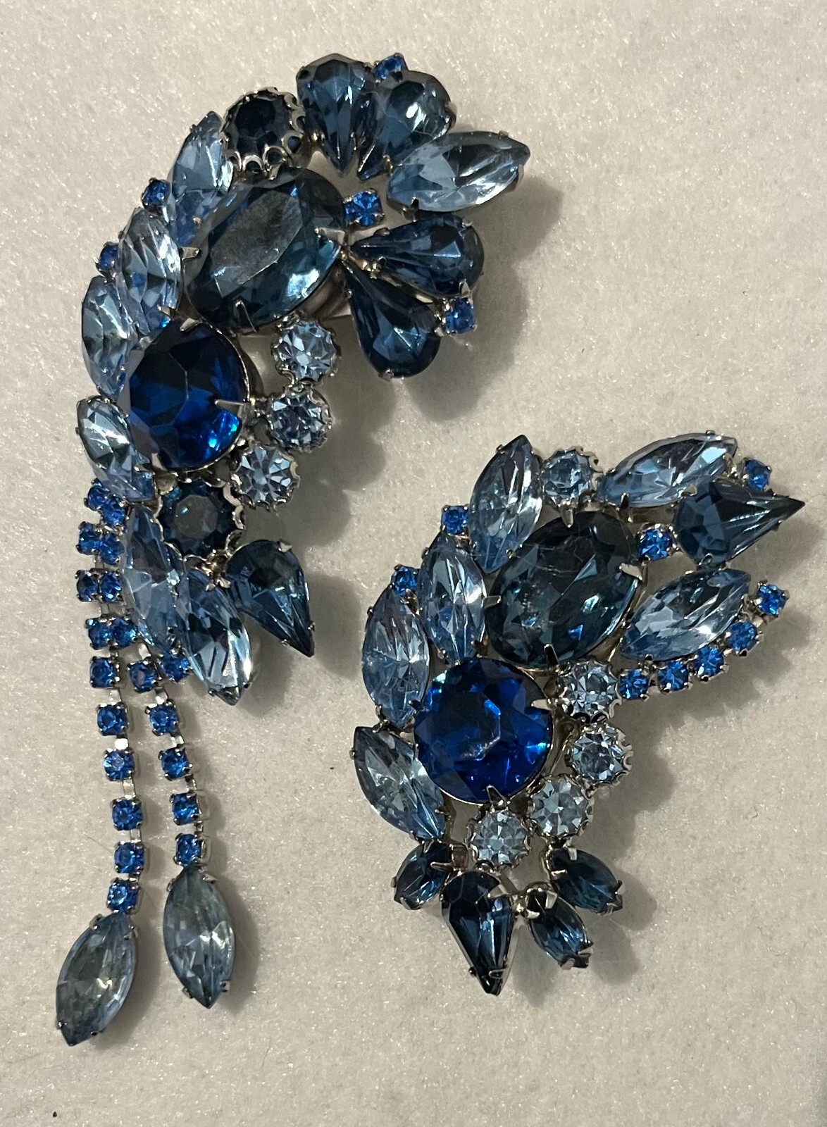 2 Brooches Shades of Blue Rhinestones Juliana Style D… - Gem