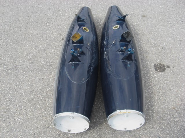 Wing Tip Fuel Tanks - Piper Cheyenne II XL - PN: 55896-02 and 55896-03 ...