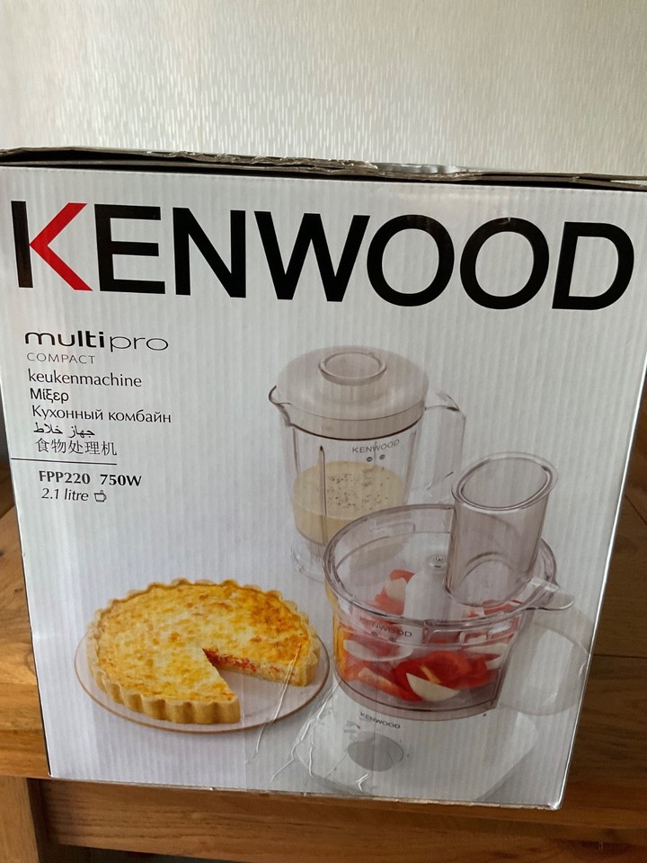 Kenwood multipro compact food processor FP220. White. Excellent ...