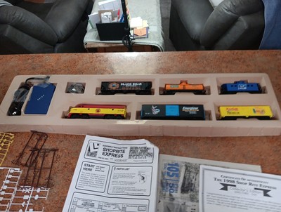 ELECTRIC TRAIN SET HO SCALE 1998 SHOP RITE EXPRESS OVAL TRACK COLLECTOR ...