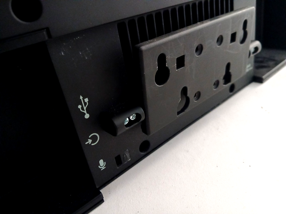 Polycom Poly Studio USB Video Conferencing Bar P009 w/ Remote - Good ...