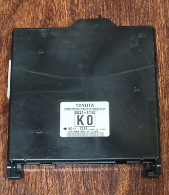 2010-2011 Toyota Prius Multiplex Network Module Fusebox 89221-47120 OEM ...