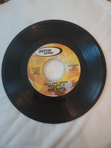 DIONNE WARWICK 45rpm 7 Inch Vinyl WHO IS HONNA LOVE ME & THERE'S ALWAYS ...