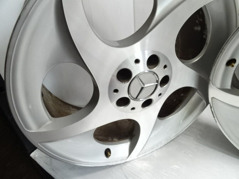 05 Mercedes R230 SL500 wheels, set of 4 2304011402 8.5x18, 2304011802 9 ...