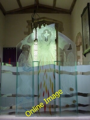 Photo 12x8 Gt. Missenden - SS Peter & Paul - Modern glass Frith-hill An ...