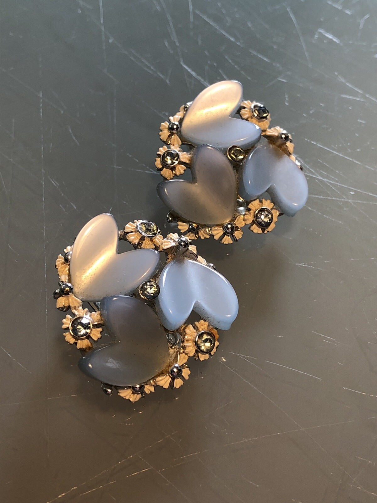 Vintage Blue Flower & Heart Cluster Rhinestone Clip E… - Gem