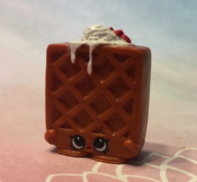 Shopkins Season 2 Waffle Sue Brown FREE SHIP $25 | eBay