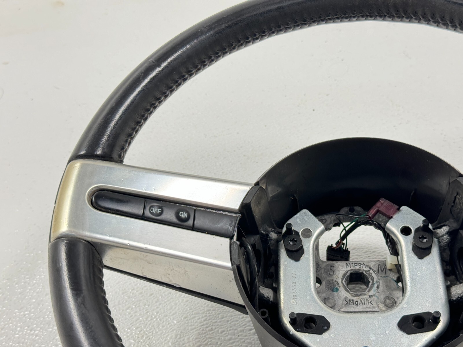 2005-2009 OEM Ford Mustang GT Steering Wheel Leather |W457 | eBay