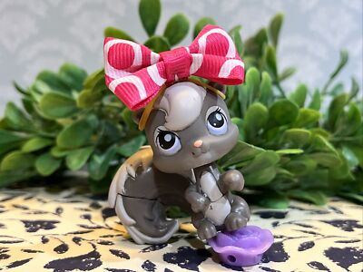 Littlest Pet Shop 132 LPS Authentic Gray Squirrel Skunk Purple Pink Dot ...