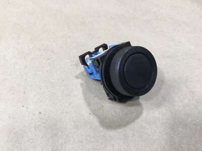 Fuji Electric AR30FOR / AR30F0R Momentary Black Push Button Flush ...