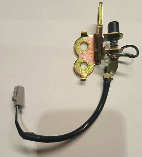 TOYOTA Avalon Camry Corolla OEM trunk latch striker 64620-06010 64621 ...
