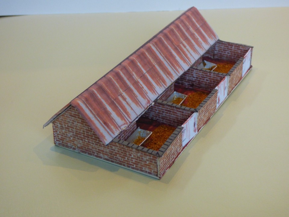 Nicely Detailed Scratchbuilt OO Scale Farm Building - Triple Pig Sty ...