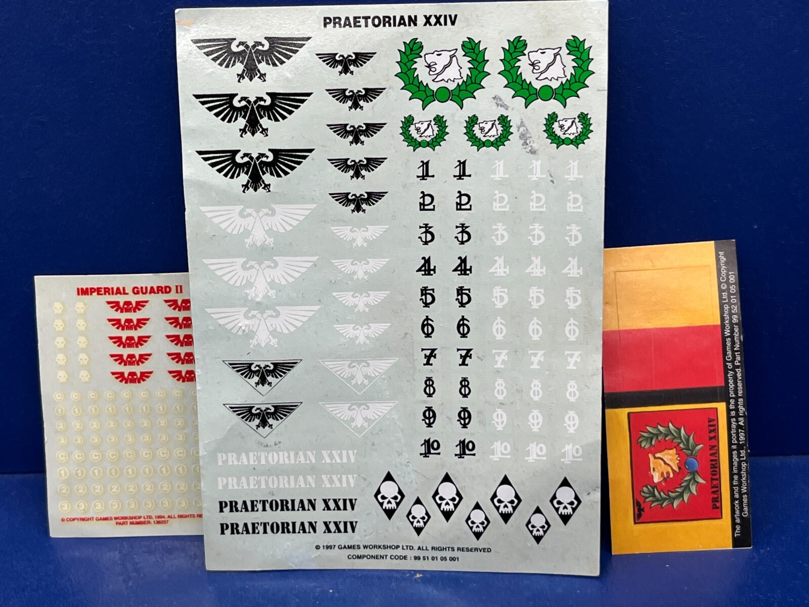 RAR! Praetorian Banner + 2 Transfer Sheets | eBay.de