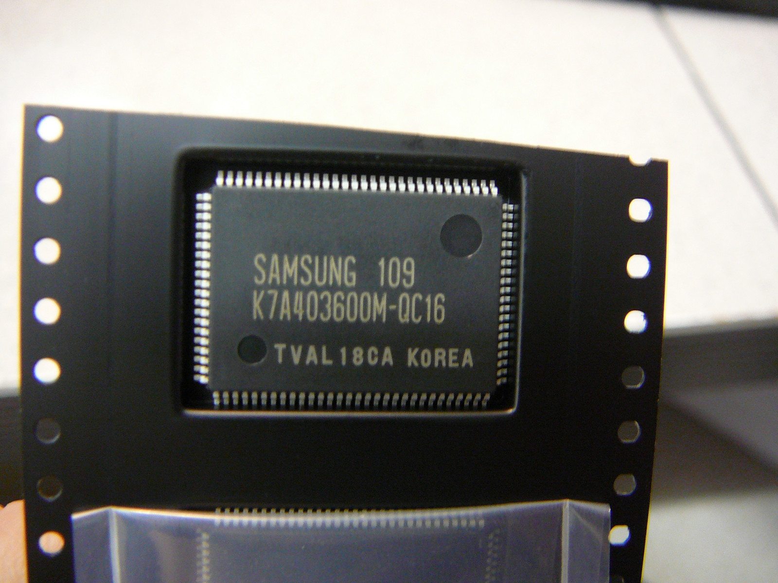 SAMSUNG 4Mb (128K X 36) 3.3V Synchronous SRAM Pipelined *NEW* Qty.1 | eBay