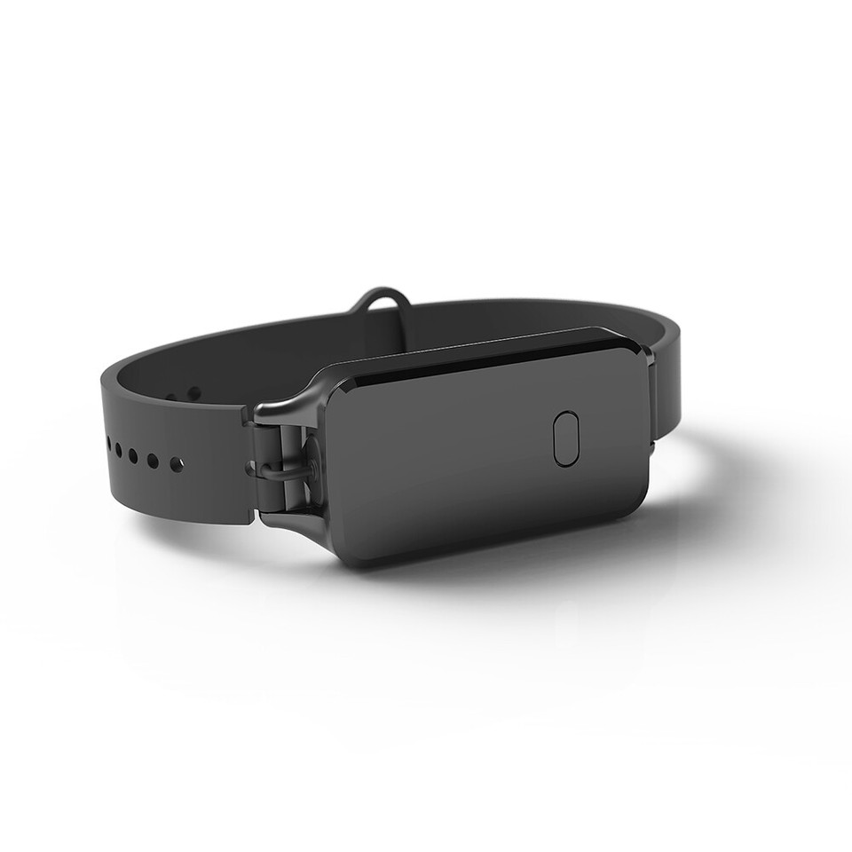 Wrist Fingertip Pulse Oximeter Blood Oxygen Monitor Wireless SpO2 PR ...