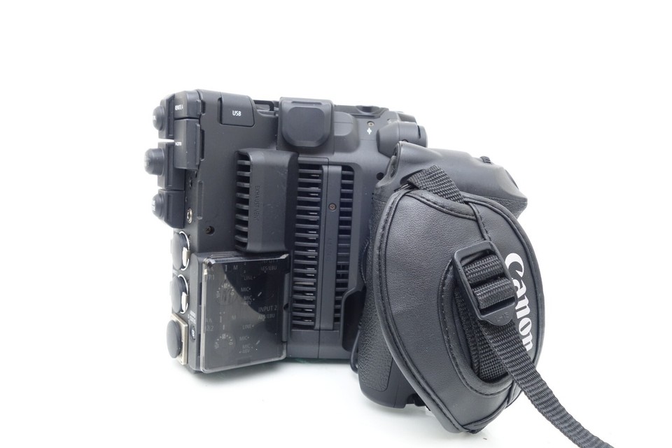 Canon EOS C300 Mark III Digital Cinema EF Camera Body 684 Hours *Please ...